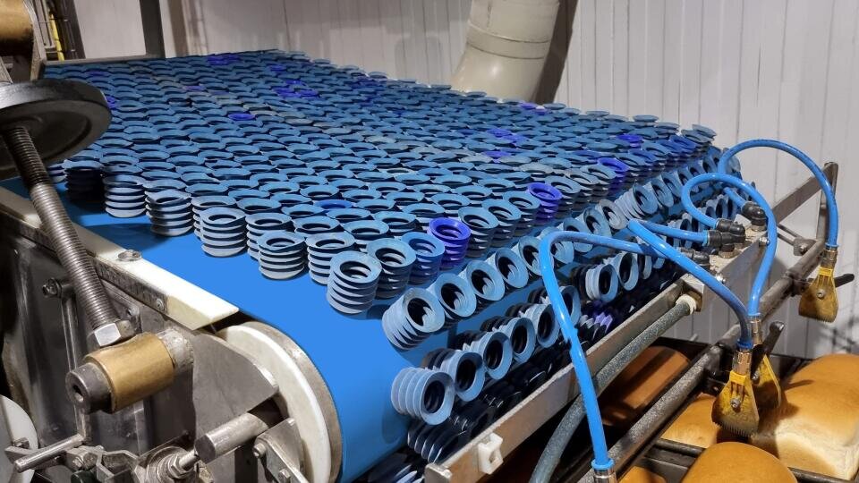 Depanner Belts: Gentle Handling, Maximum Efficiency for Bakeries